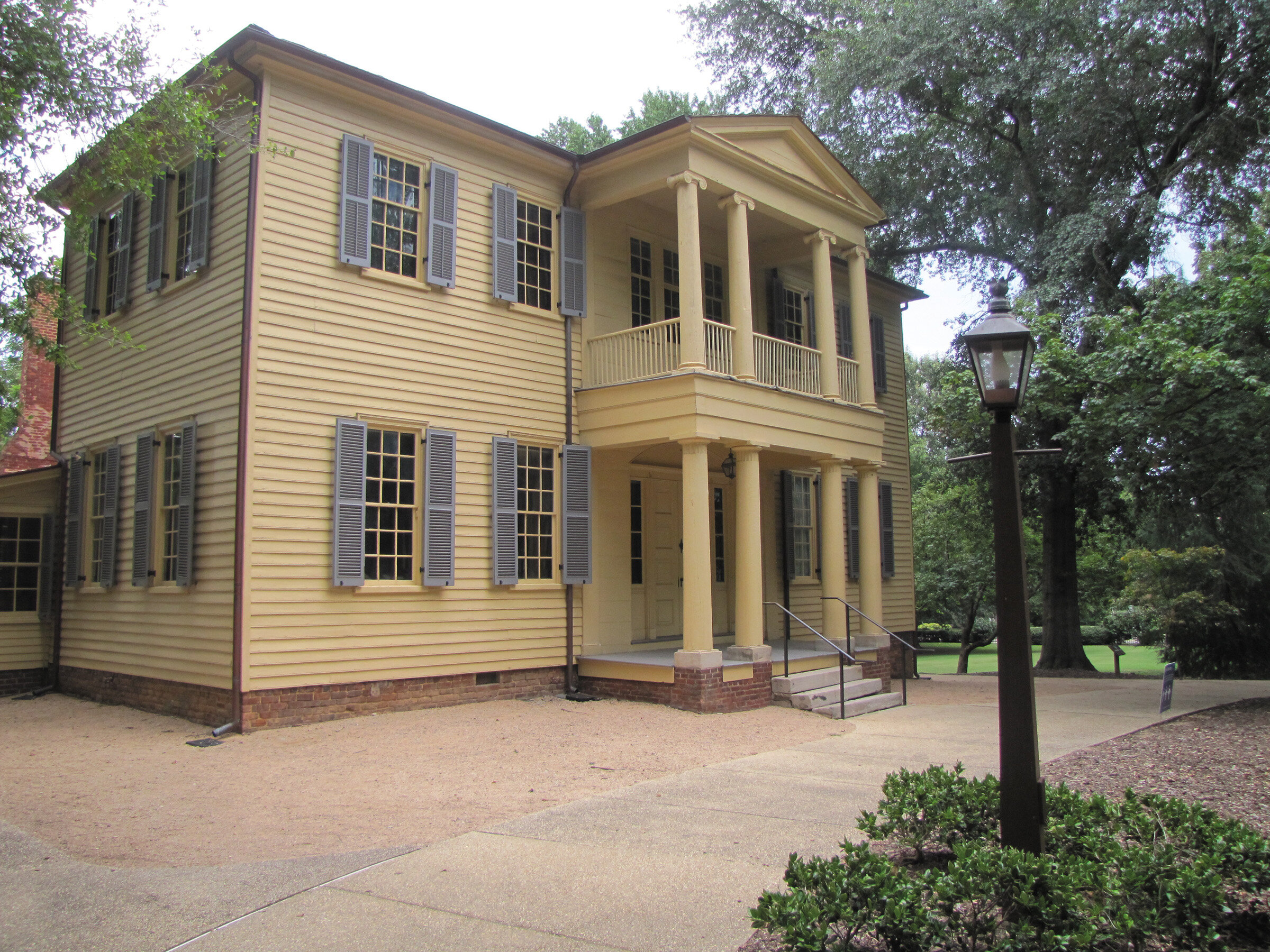 Editorial Content – Mandy Howard